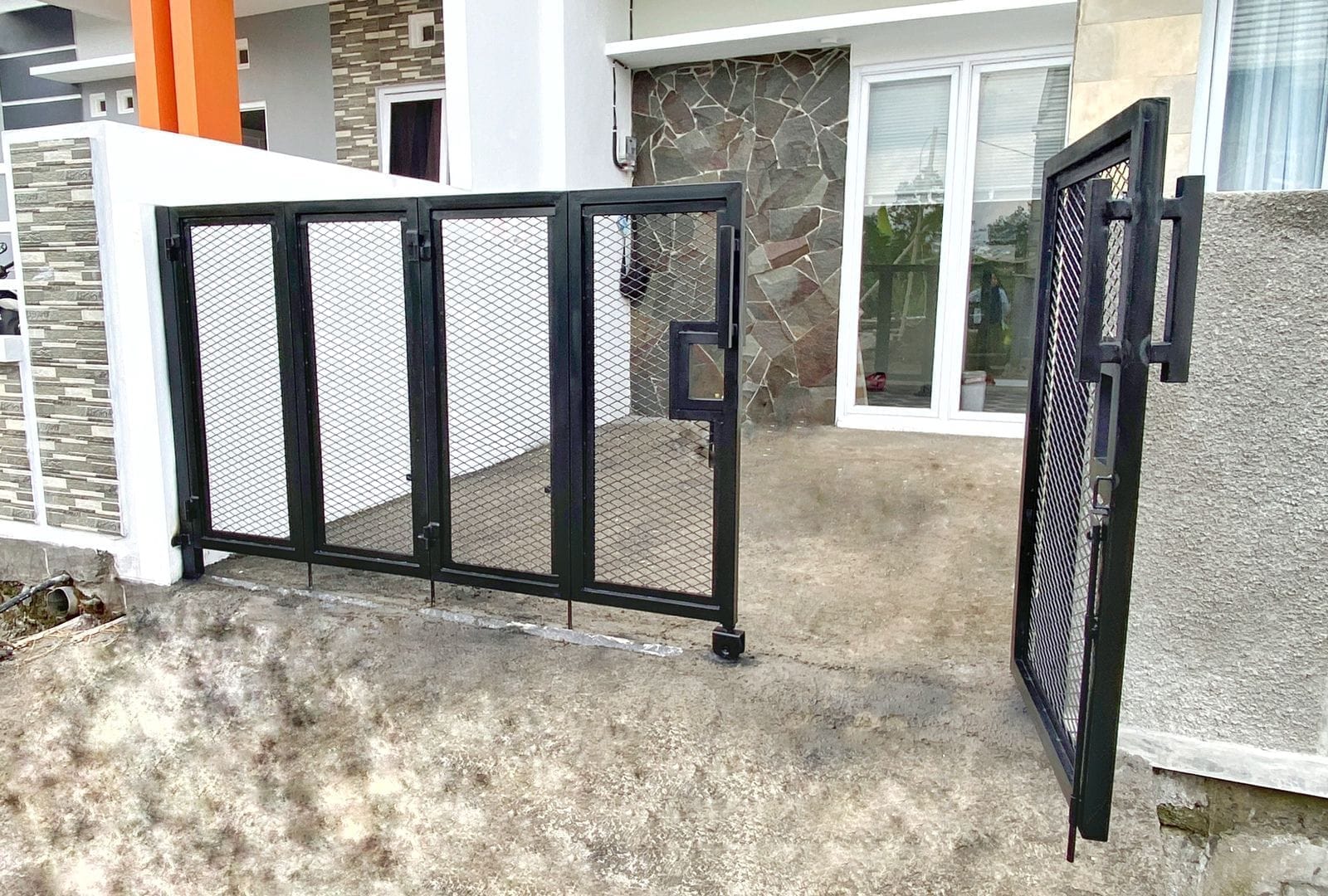 Pagar Besi Expanda Semarang - Hartono Art Welding Semarang