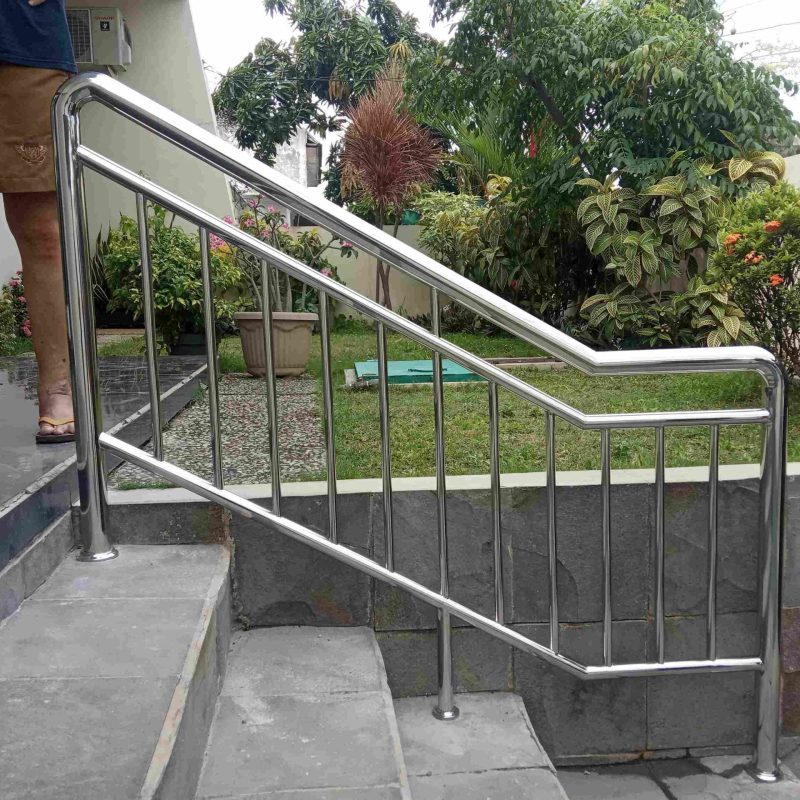 Railing Tangga Minimalis - Hartono Art Welding - 081228706811